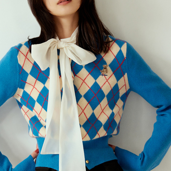 【LILY BROWN 2023 WINTER COLLECTION 】ヴィンテージ感溢れるスカートやリリーベアモチーフのコンパクトカーディガンやアクセなど | HeartySelect Column